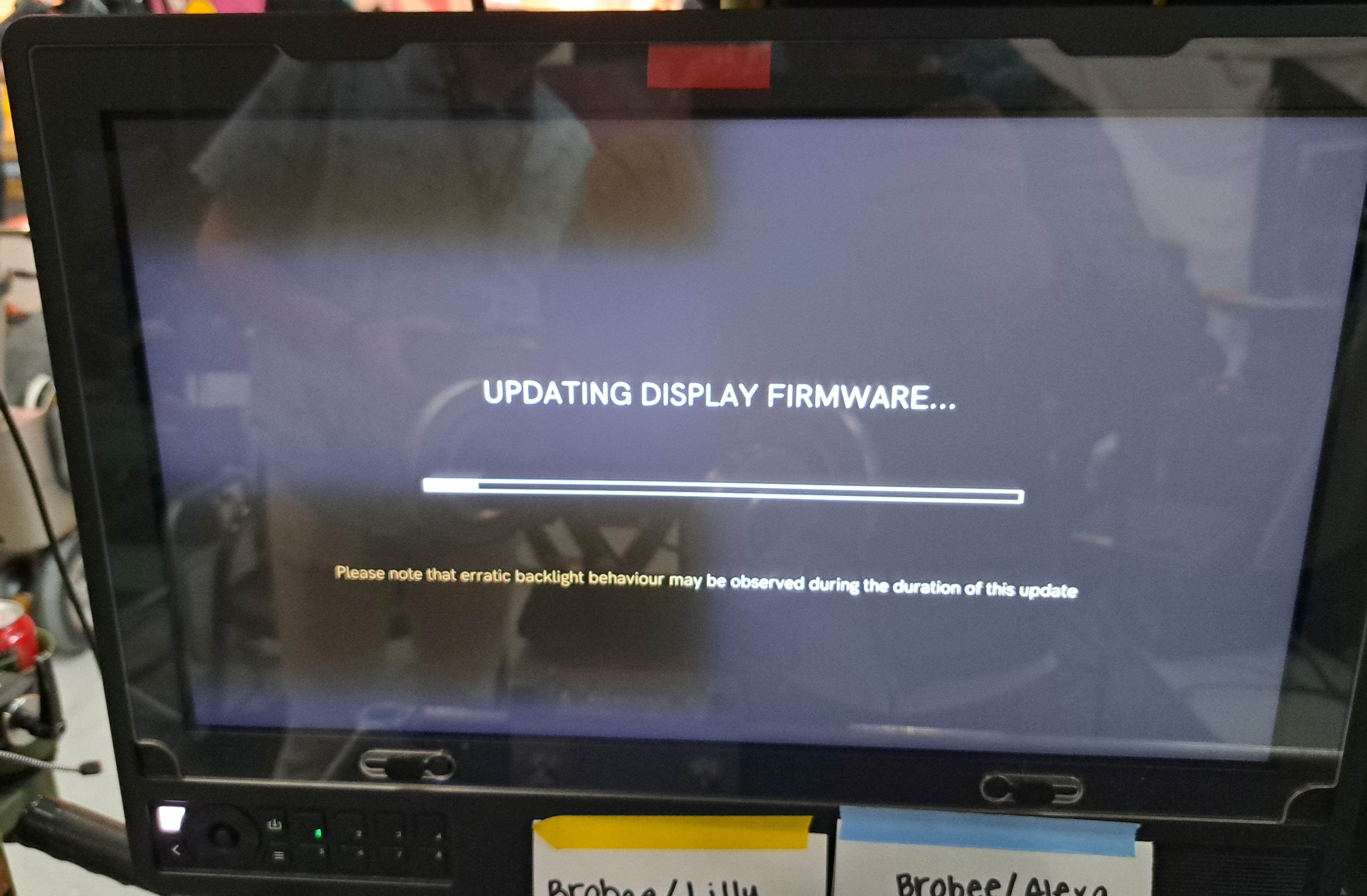 SmallHD - "Updating Display Firmware..." Loading Bar Screen